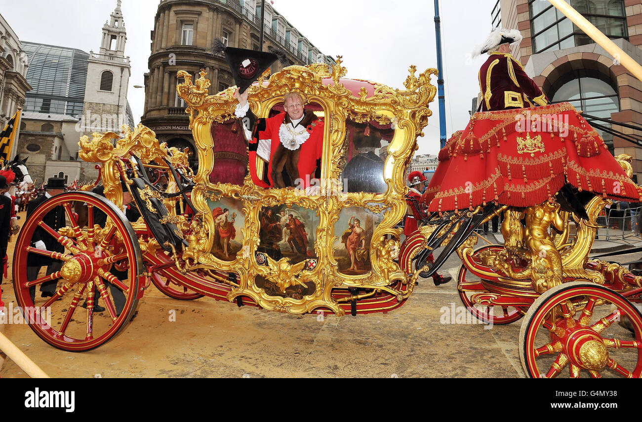 The new Lord Mayor of London Alderman David Wotton waves from his ...