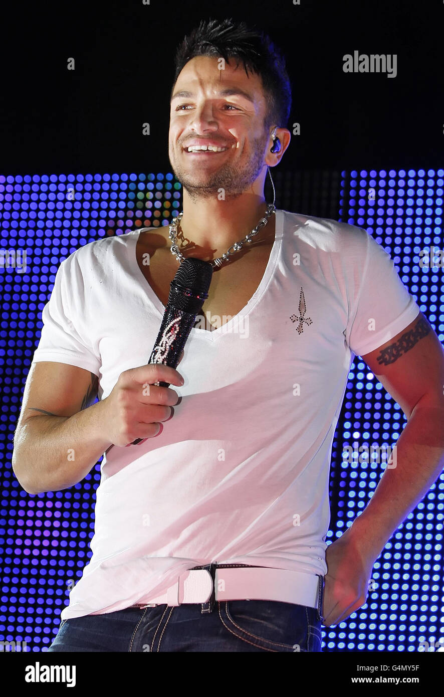 Christmas lights switch off hi-res stock photography and images - Alamy