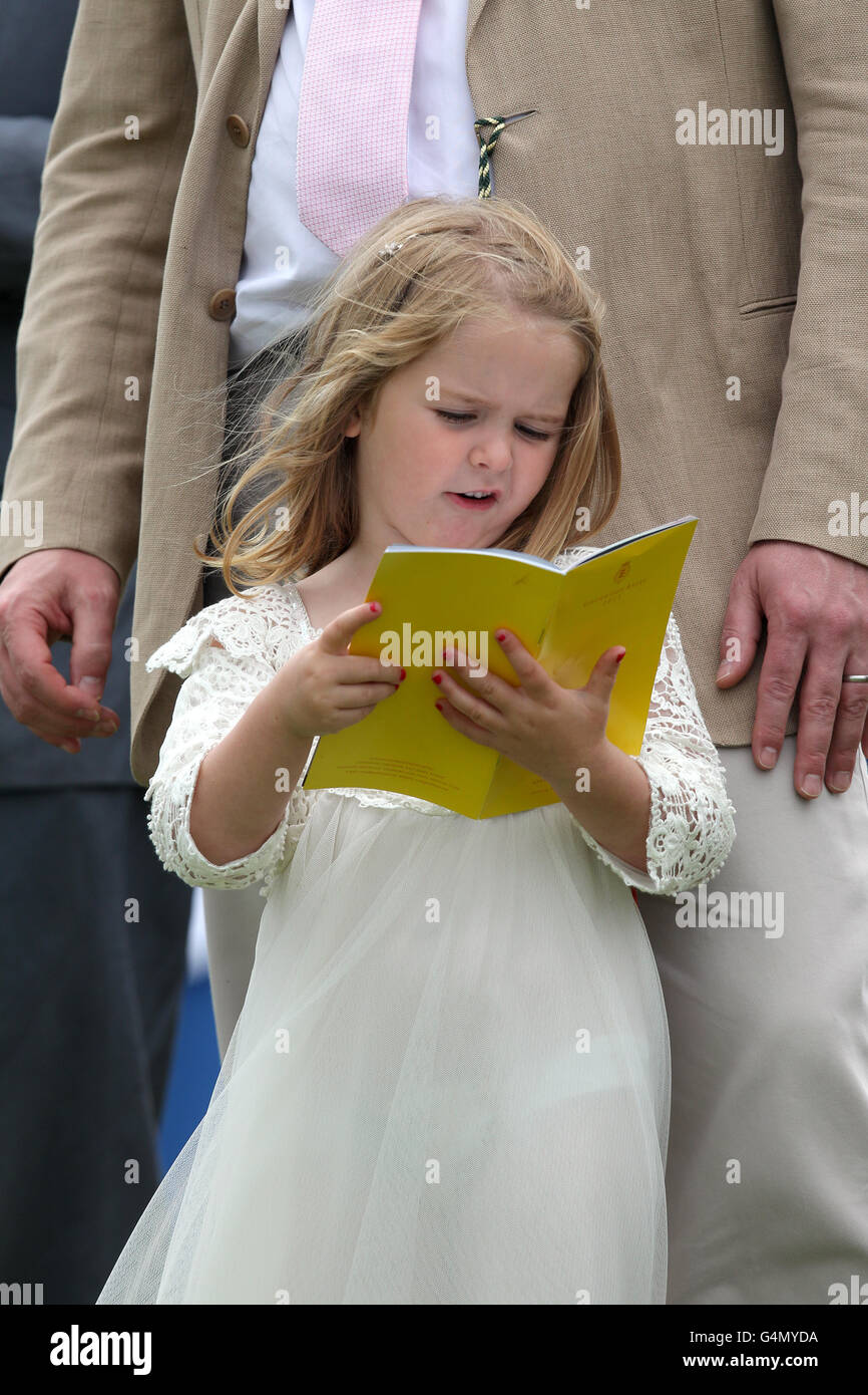 Race fan hi-res stock photography and images - Alamy