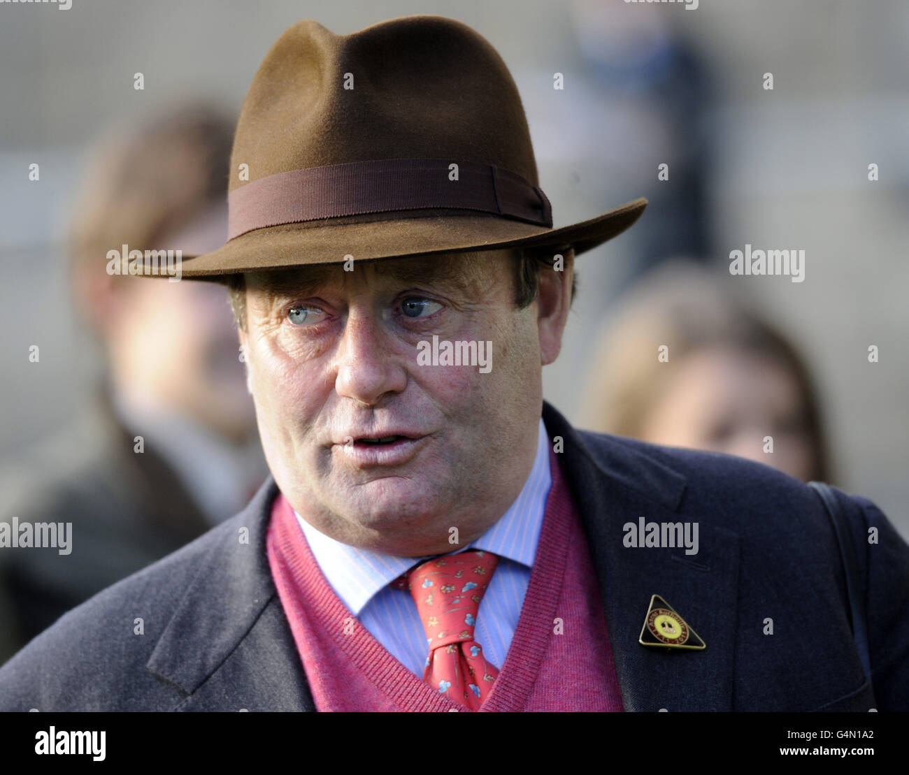 Trainer nicky henderson at ascot hi-res stock photography and images ...