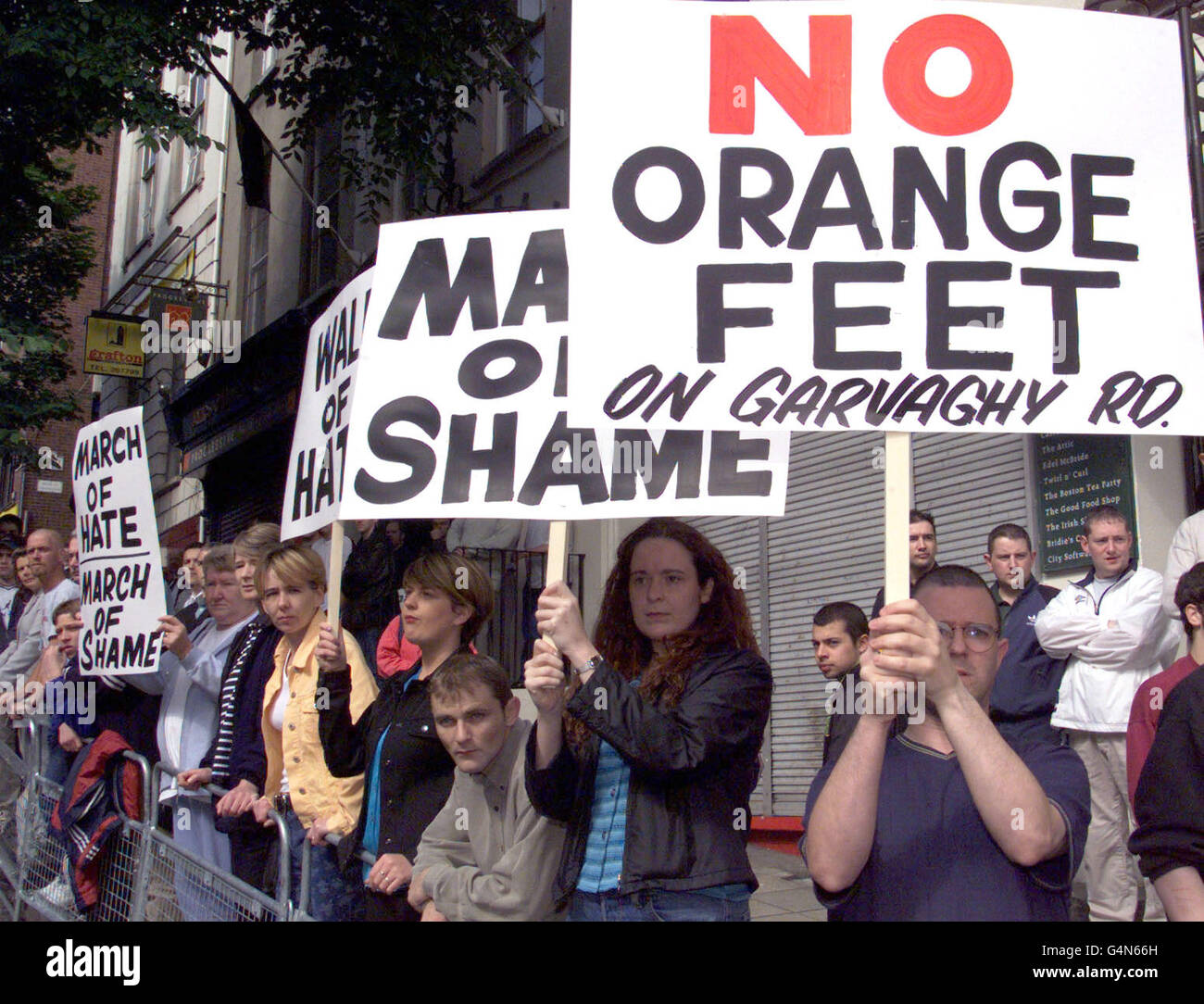 Ulster drumcree protest hi-res stock photography and images - Alamy