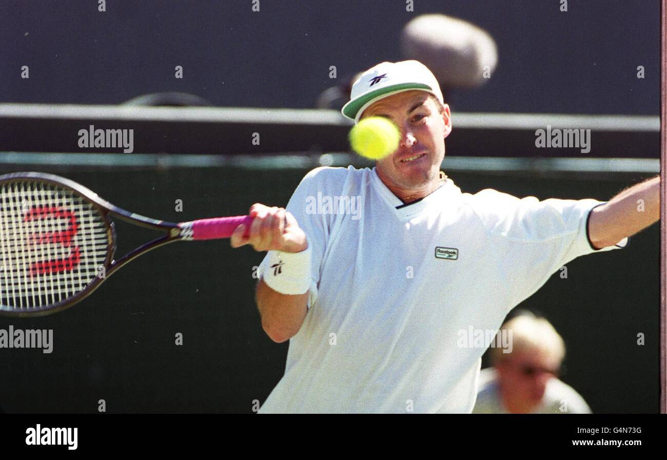 Wimbledon/Sapsford v Sampras Stock Photo - Alamy
