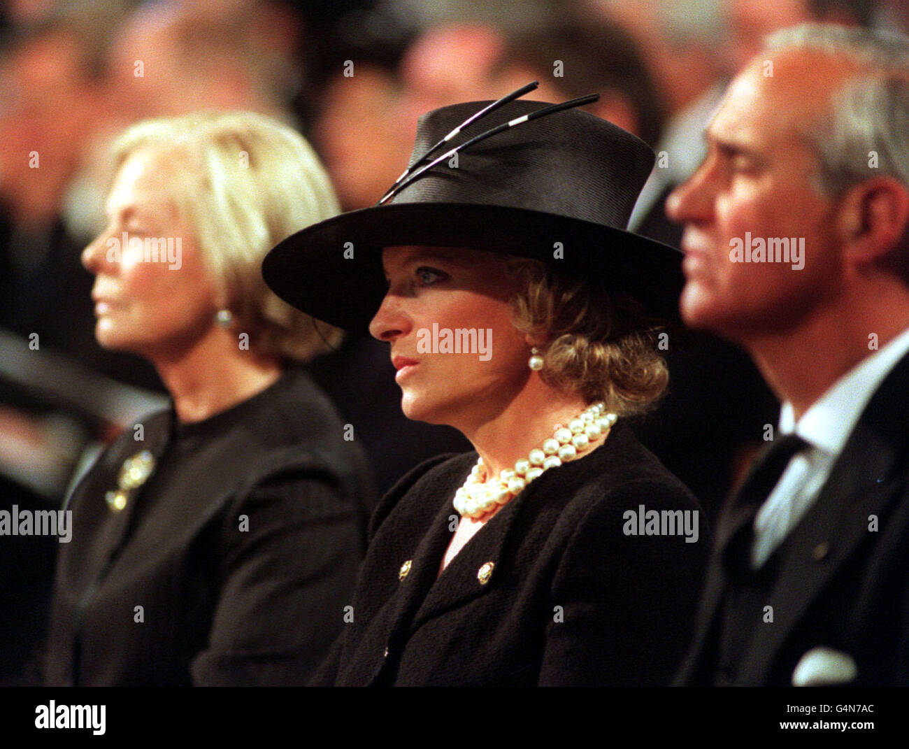 For the funeral of cardinal basil hume hi-res stock photography and ...