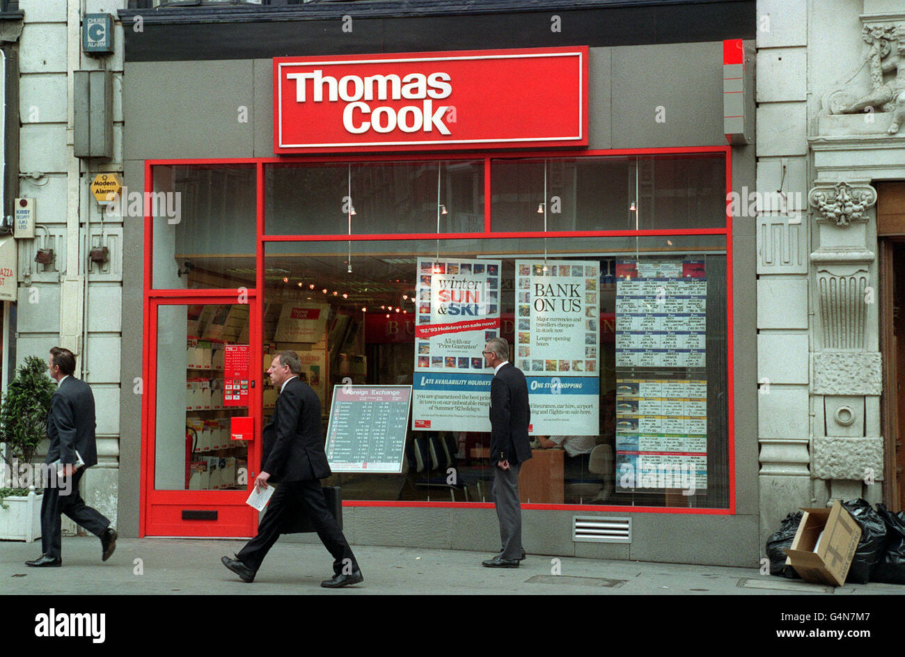 Thomas cook store sign hi-res stock photography and images - Alamy