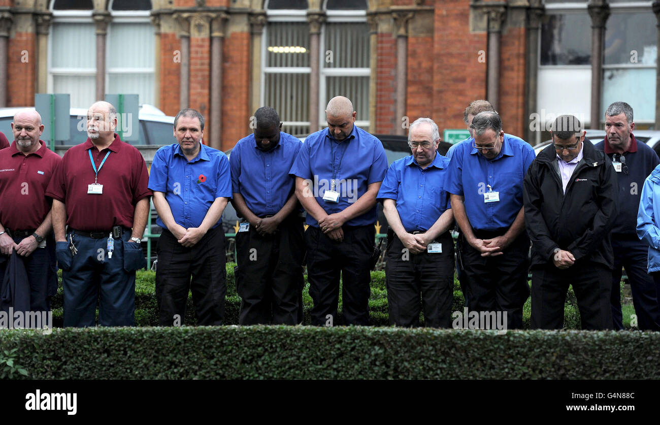 Who volunteered porter hospital hi-res stock photography and images - Alamy