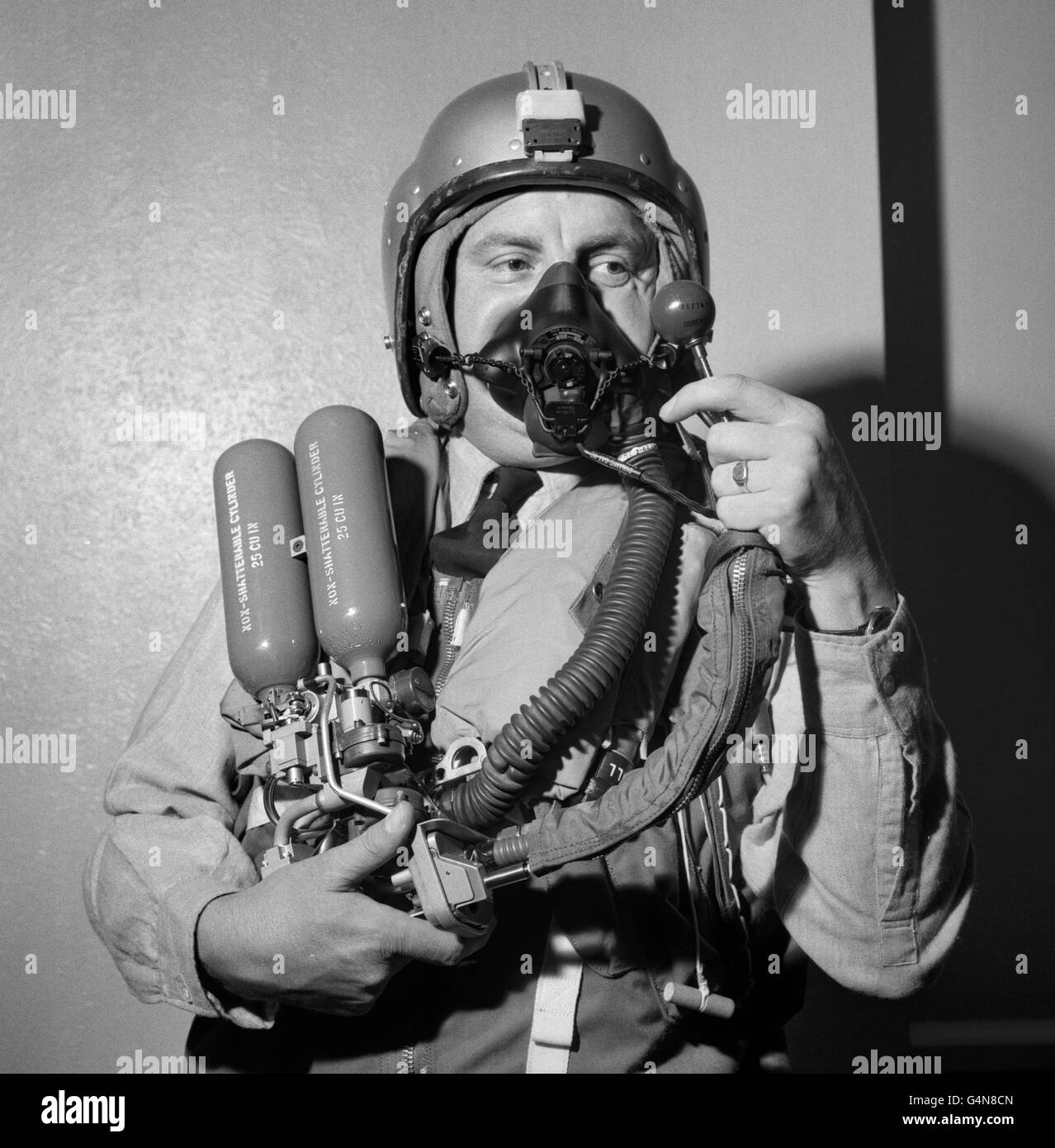 Martin baker ejector seat hi-res stock photography and images - Alamy