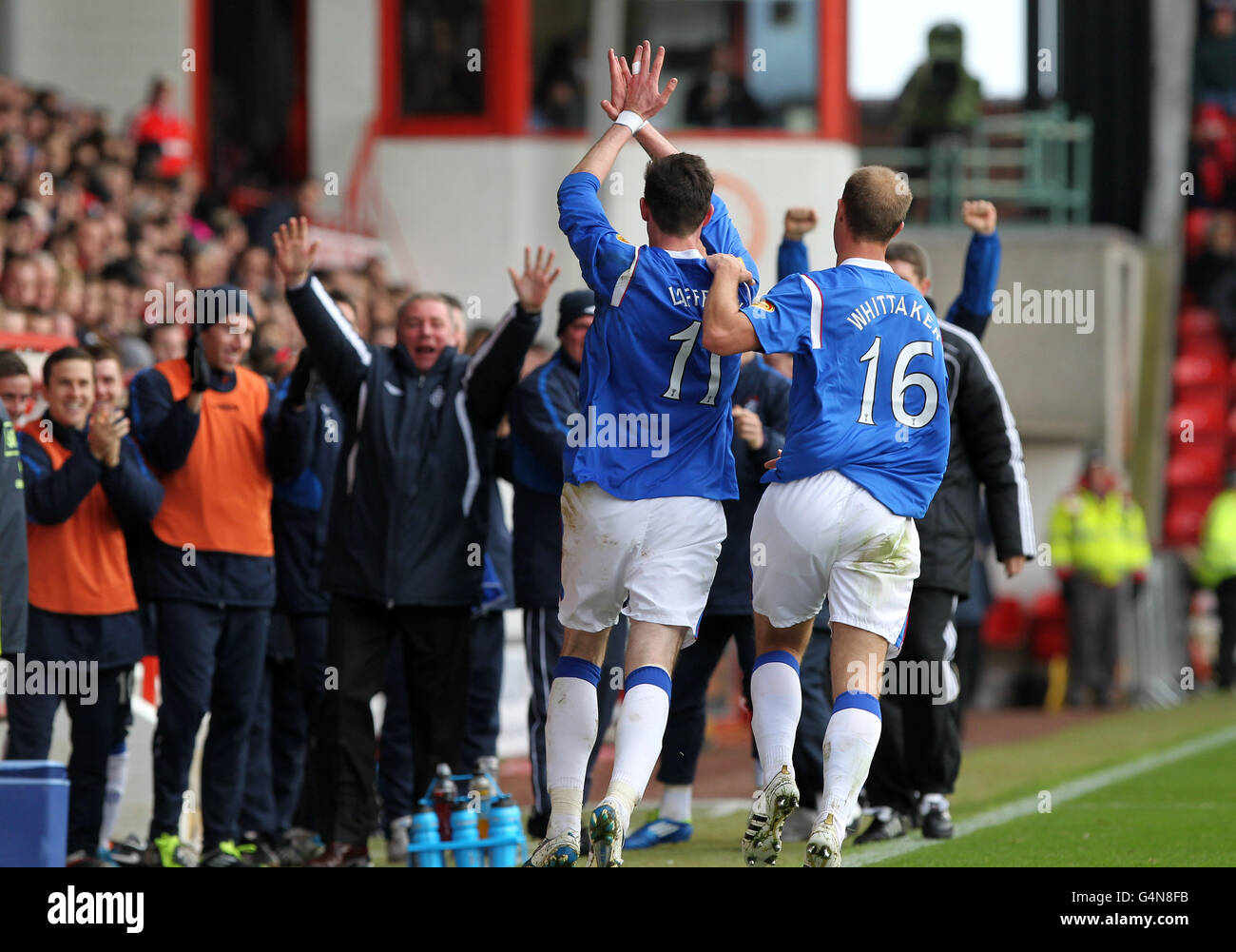 Steven naismith and kyle lafferty hi-res stock photography and images ...