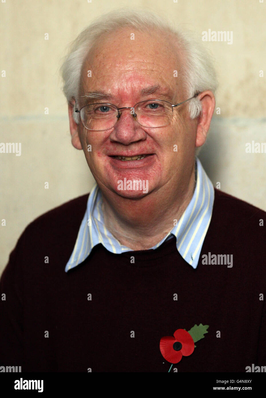 Artist ted harrison hi-res stock photography and images - Alamy