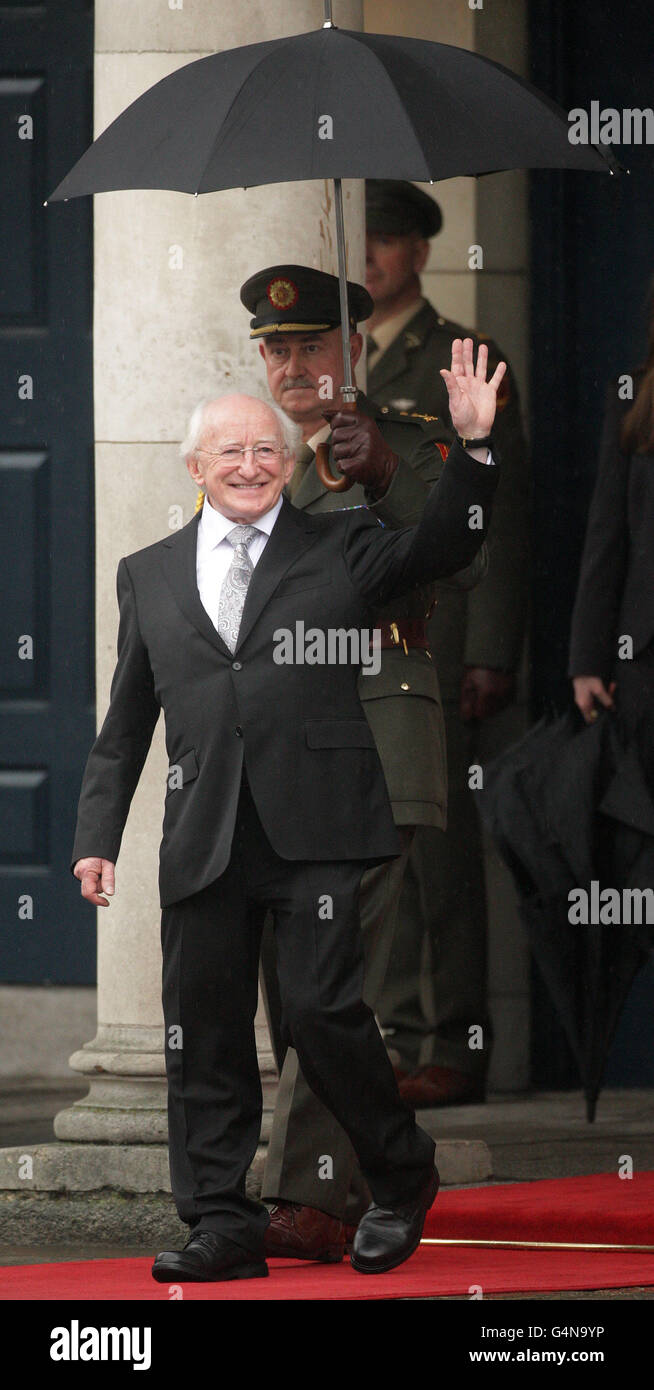 President Michael D Higgins walks out of Dublin Castle after his ...