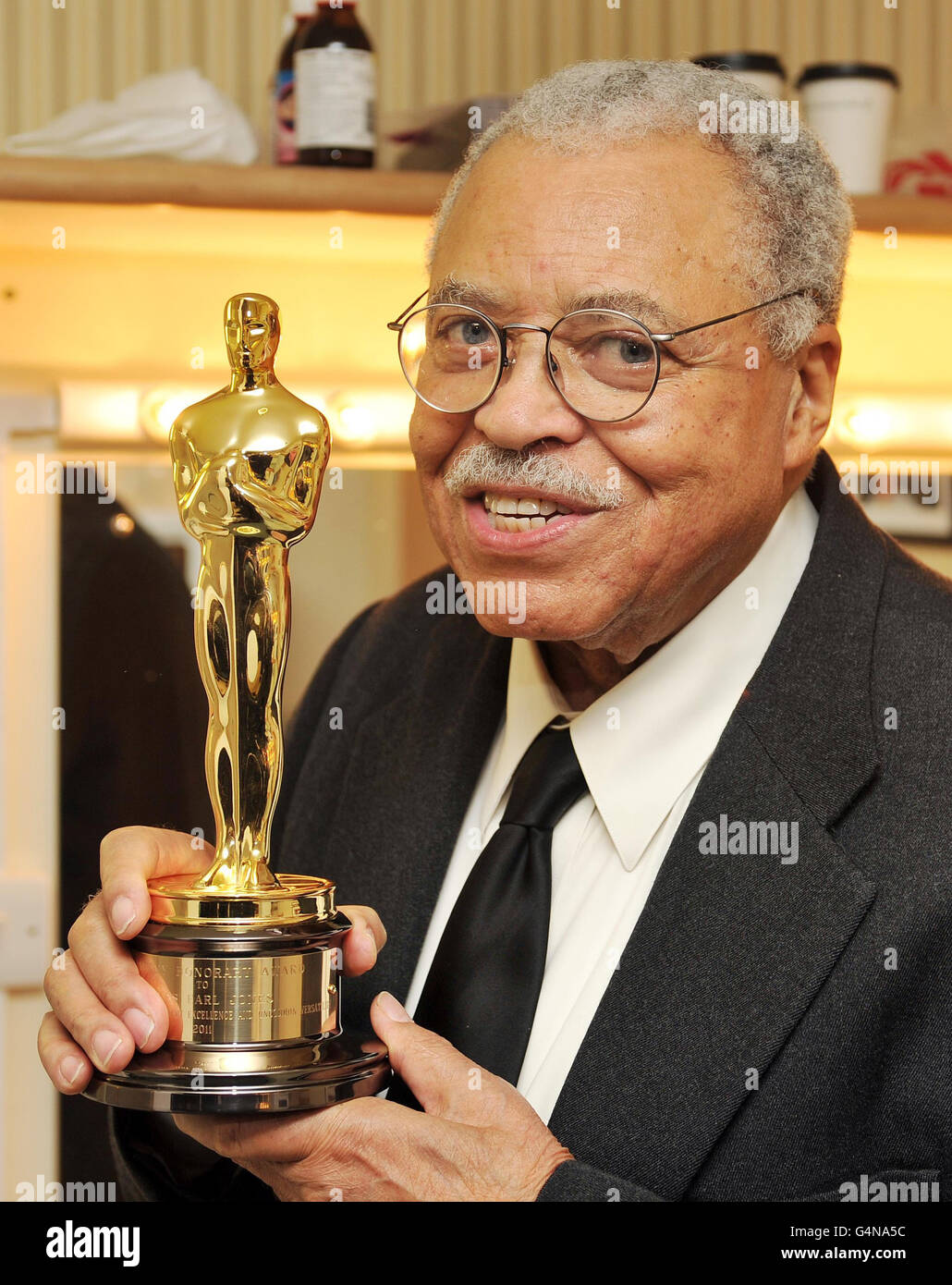 Showbiz earljones head shot headshot hi-res stock photography and ...