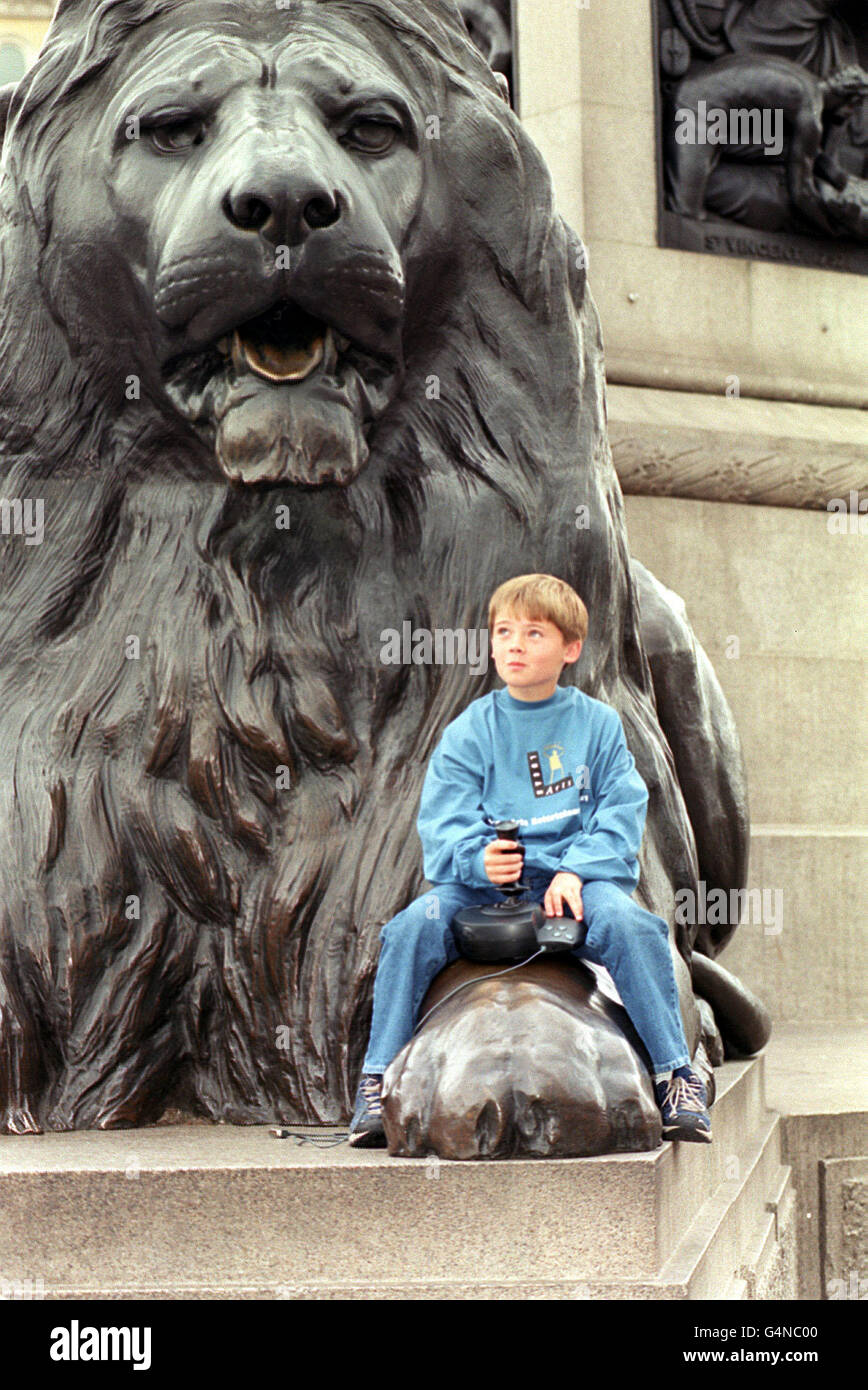 Jake lloyd hi-res stock photography and images - Alamy