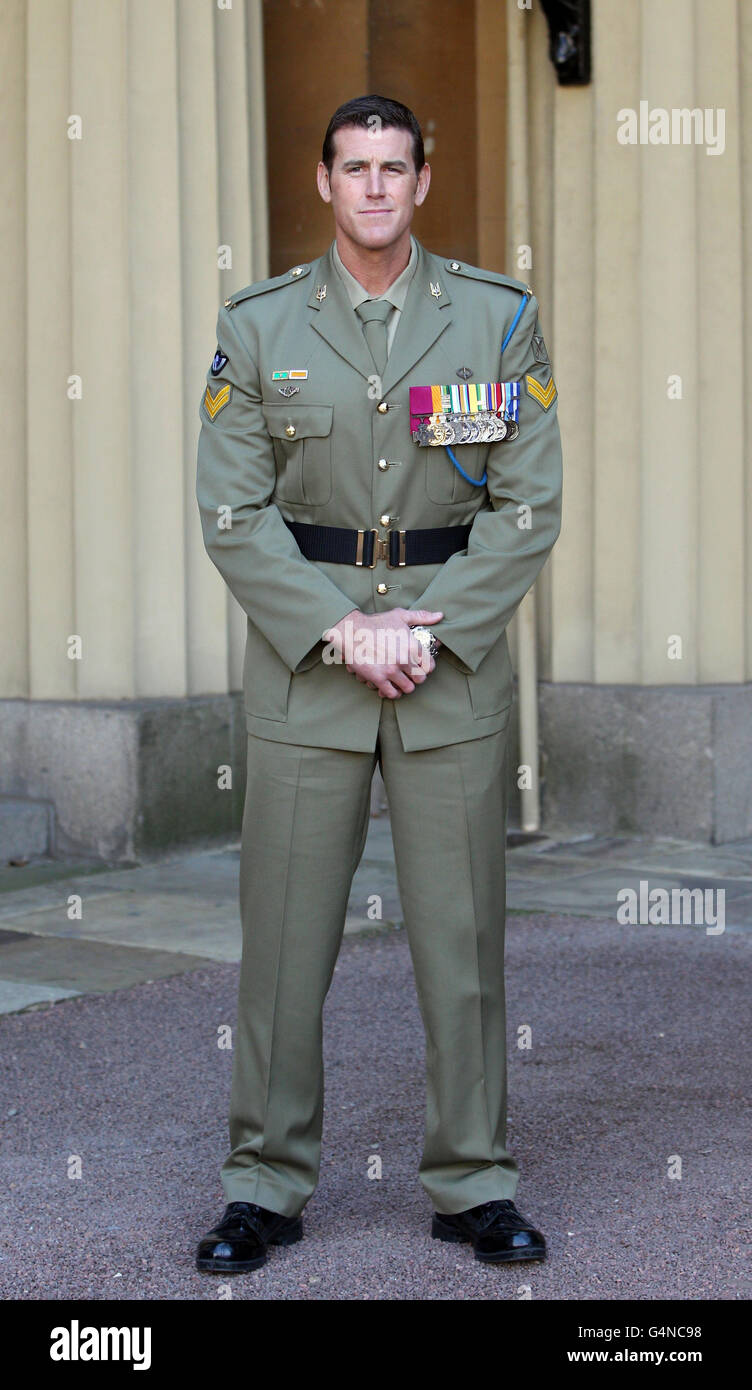 Corporal Benjamin Roberts-Smith at Buckingham Palace, London, following ...