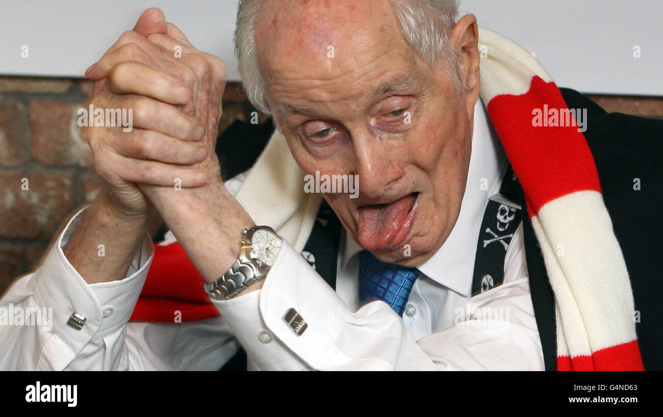 Ronnie Biggs at the London launch of his Autobiography - Odd Man Out ...