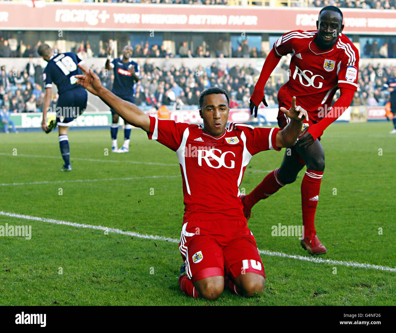 Bristol City's Nicky Maynard celebrates scoring his sides second goal ...