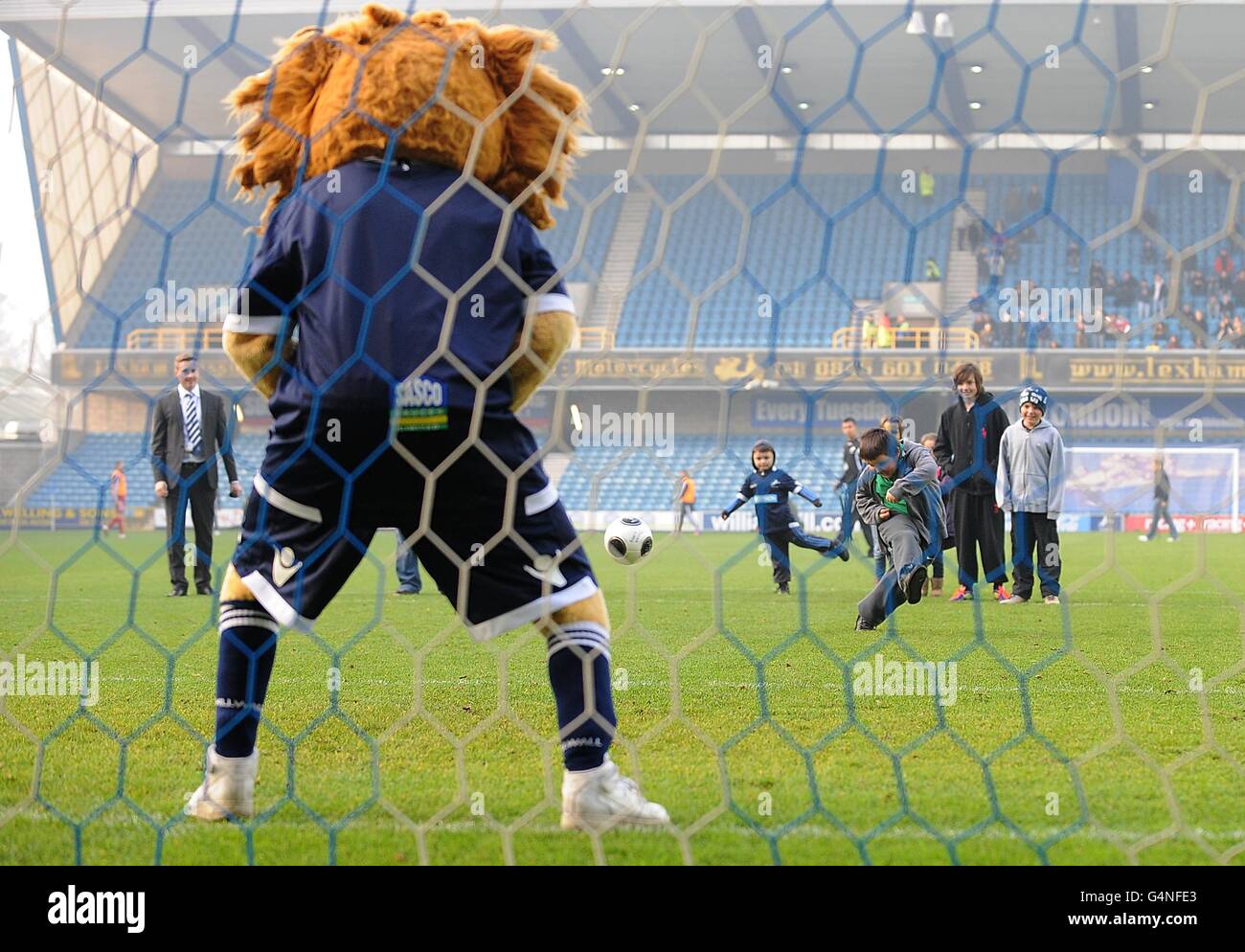 Millwall mascot zampa lion hi-res stock photography and images - Alamy