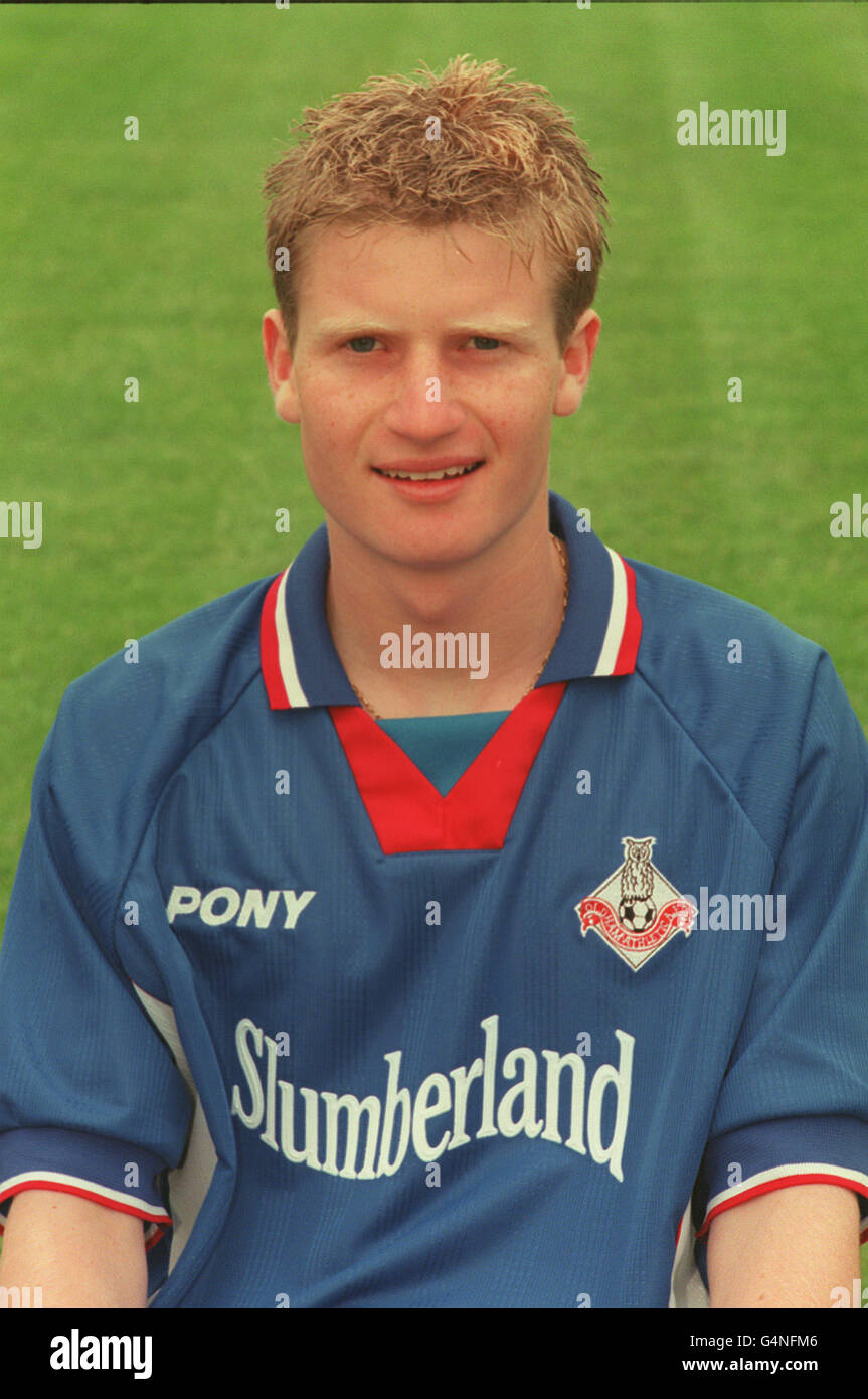 Danny boshell of oldham athletic football club hi-res stock photography ...