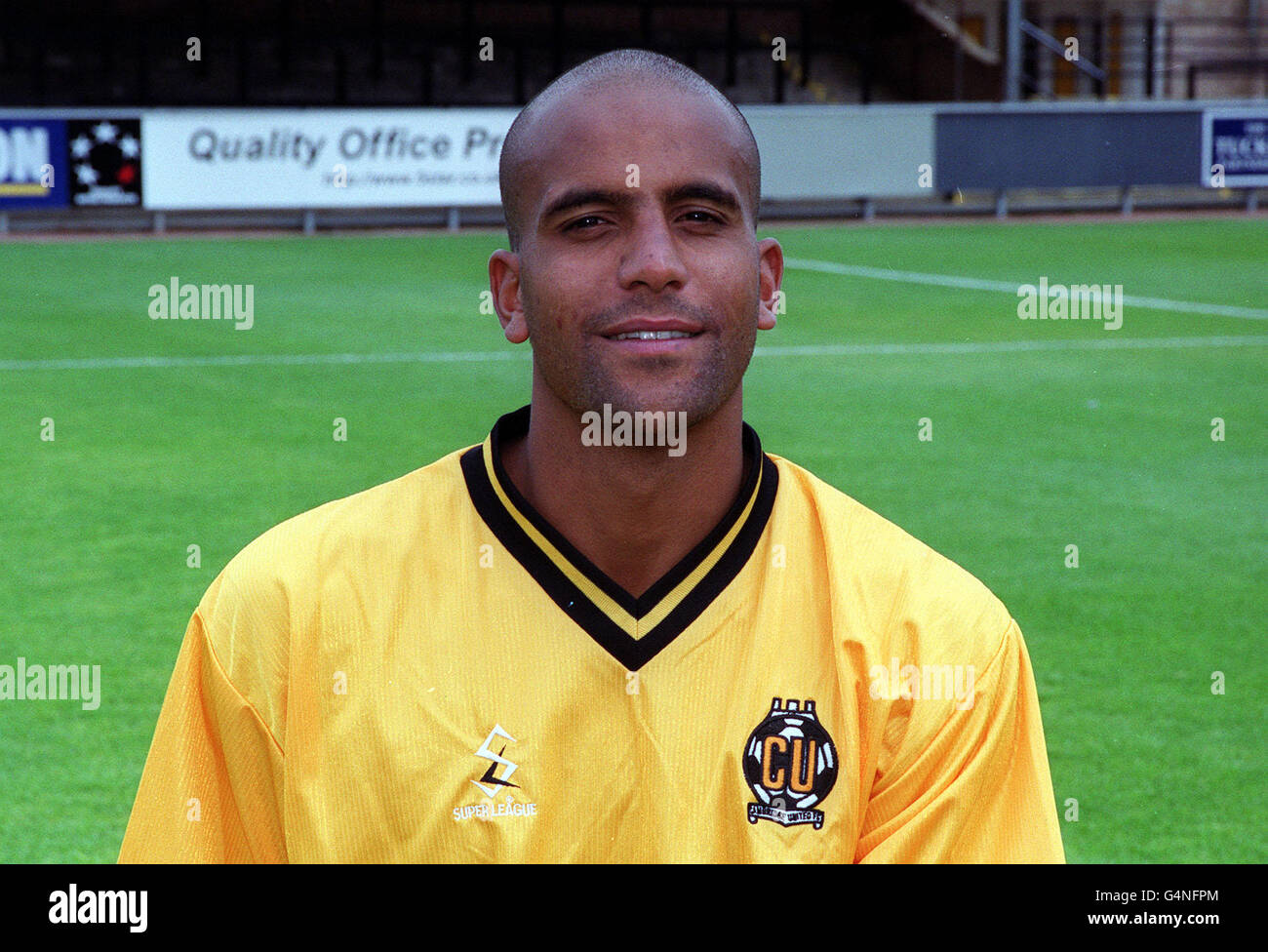 Cambridge/Eustace/4. Footballer Scott Eustace of Cambridge United FC at ...