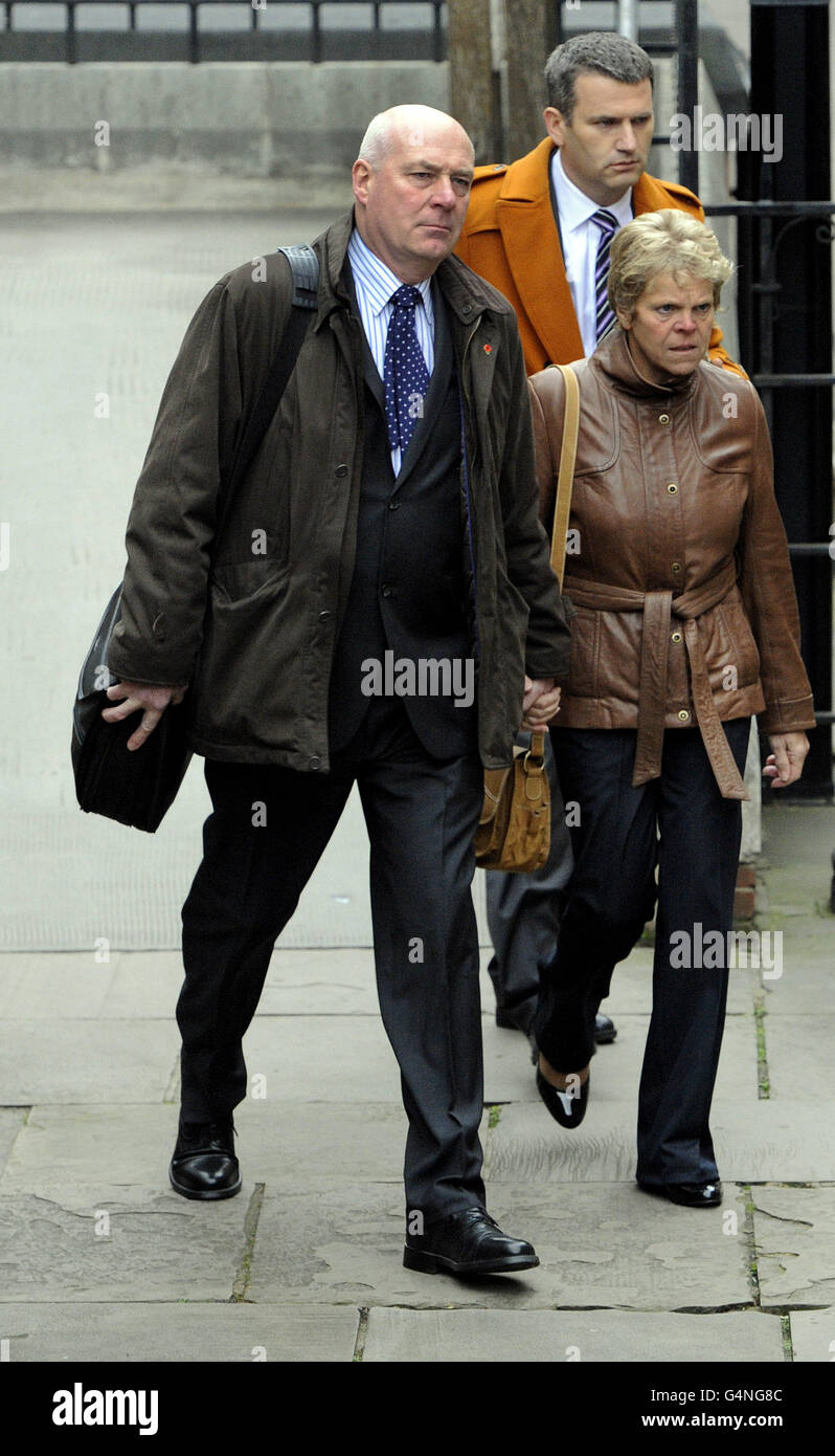 Bob and Sally Dowler arrive to give evidence to the Leveson Inquiry at ...
