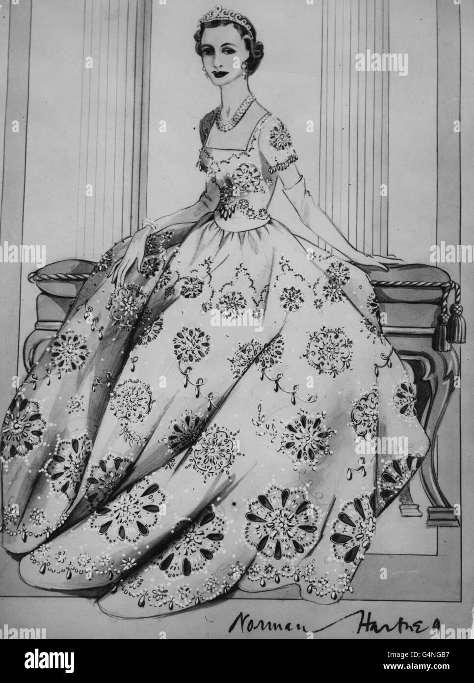 Norman hartnell queen coronation Black and White Stock Photos & Images ...