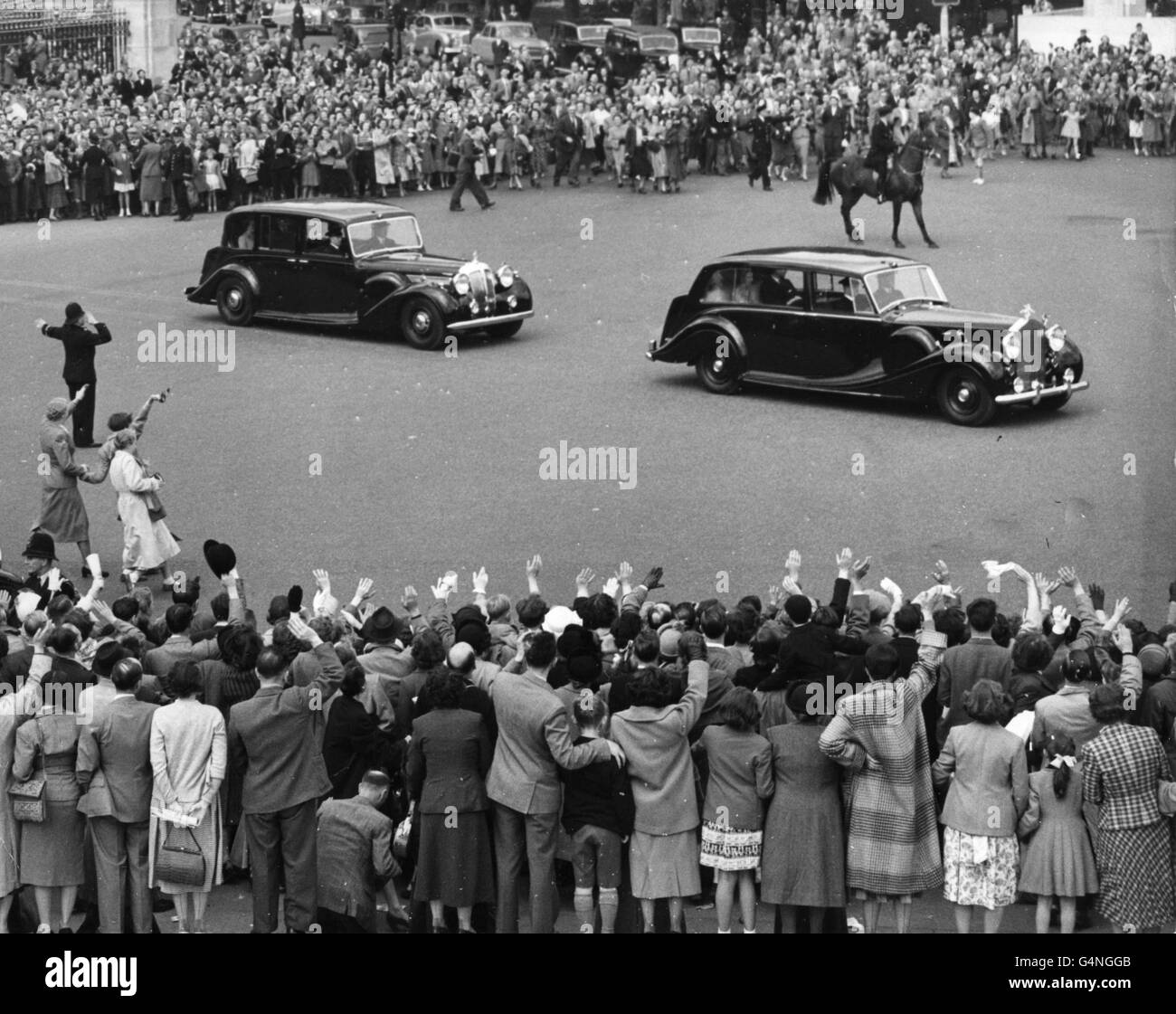 The queen's chapel Black and White Stock Photos & Images - Alamy