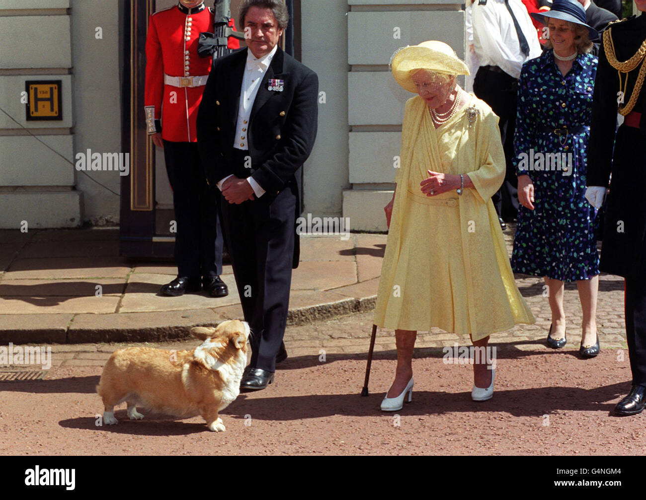 Queen mother william billy tallon hi-res stock photography and images ...
