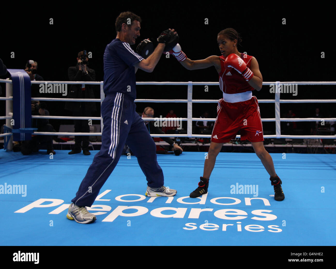 Female boxing olympics 2012 hi-res stock photography and images - Alamy
