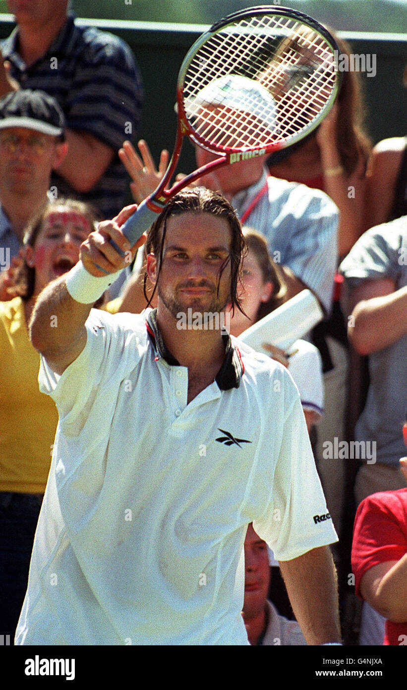 Wimbledon rafter celebrates hi-res stock photography and images - Alamy