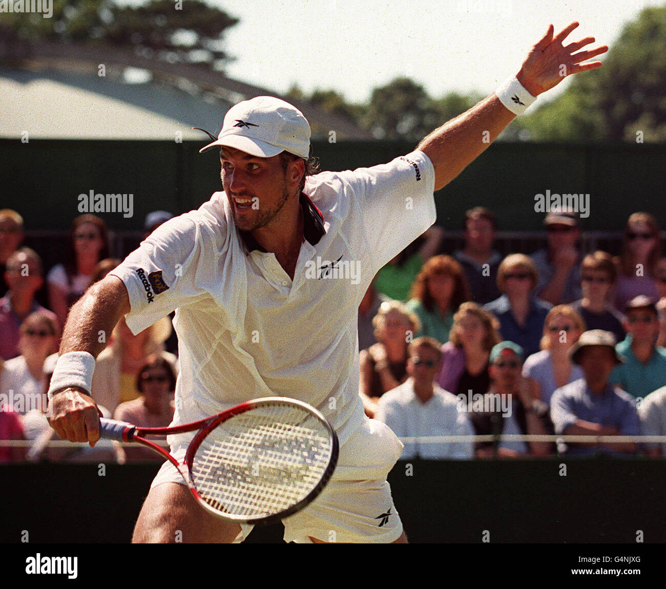 Wimbledon/Rafter action 2 Stock Photo - Alamy