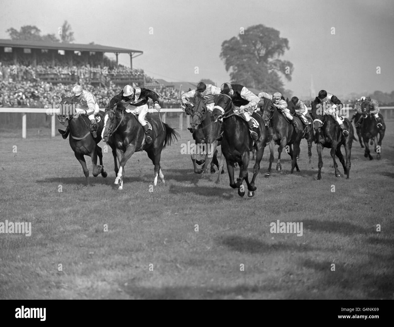 Horse racing track Black and White Stock Photos & Images - Alamy