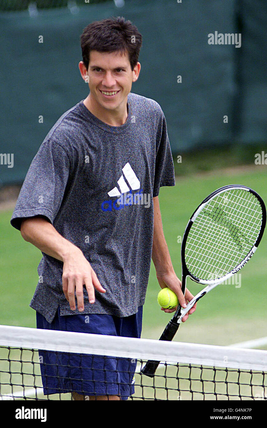TENNIS Wimbledon Henman practice Stock Photo - Alamy
