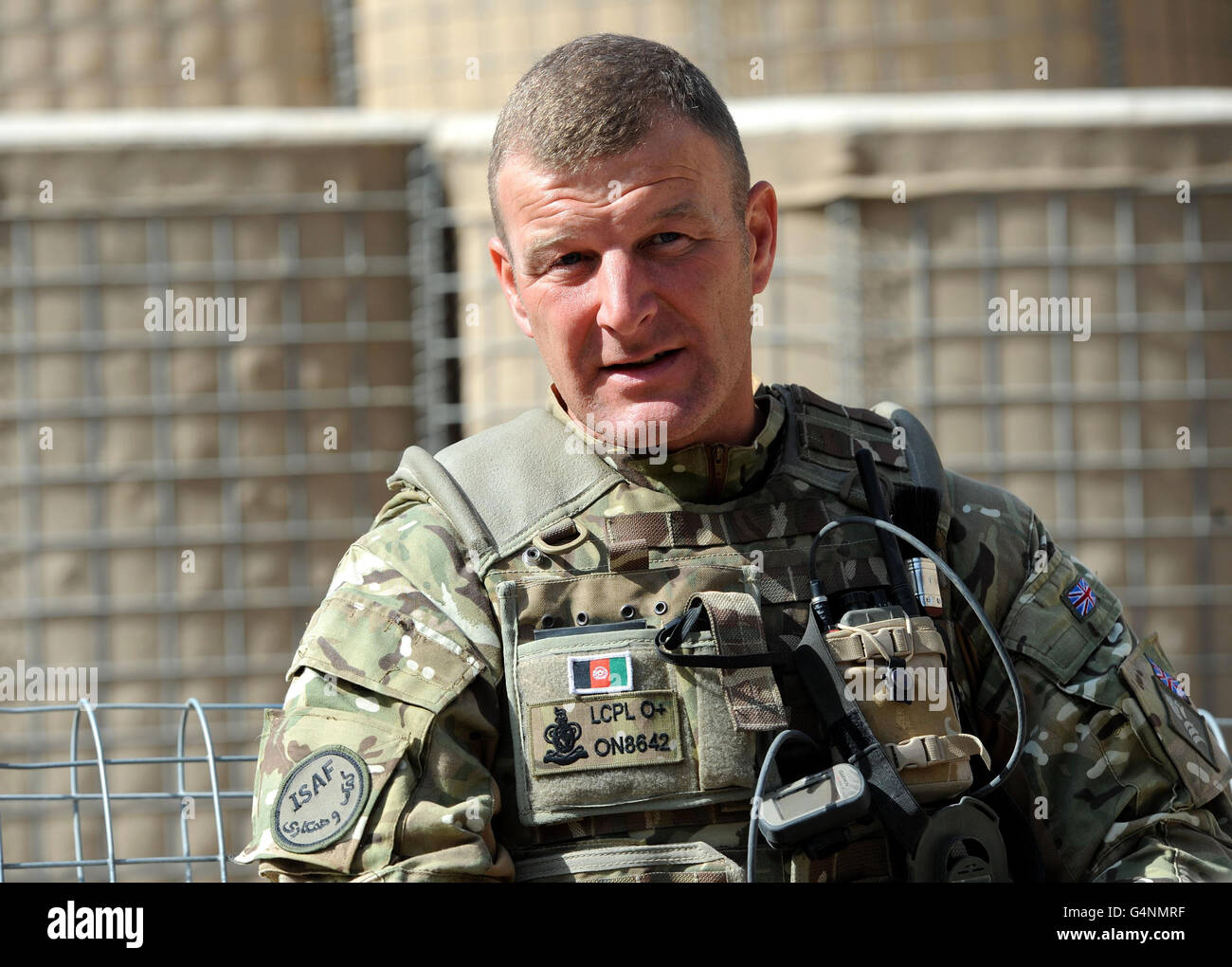 Territorial army soldier lance corporal simon oneill hi-res stock ...