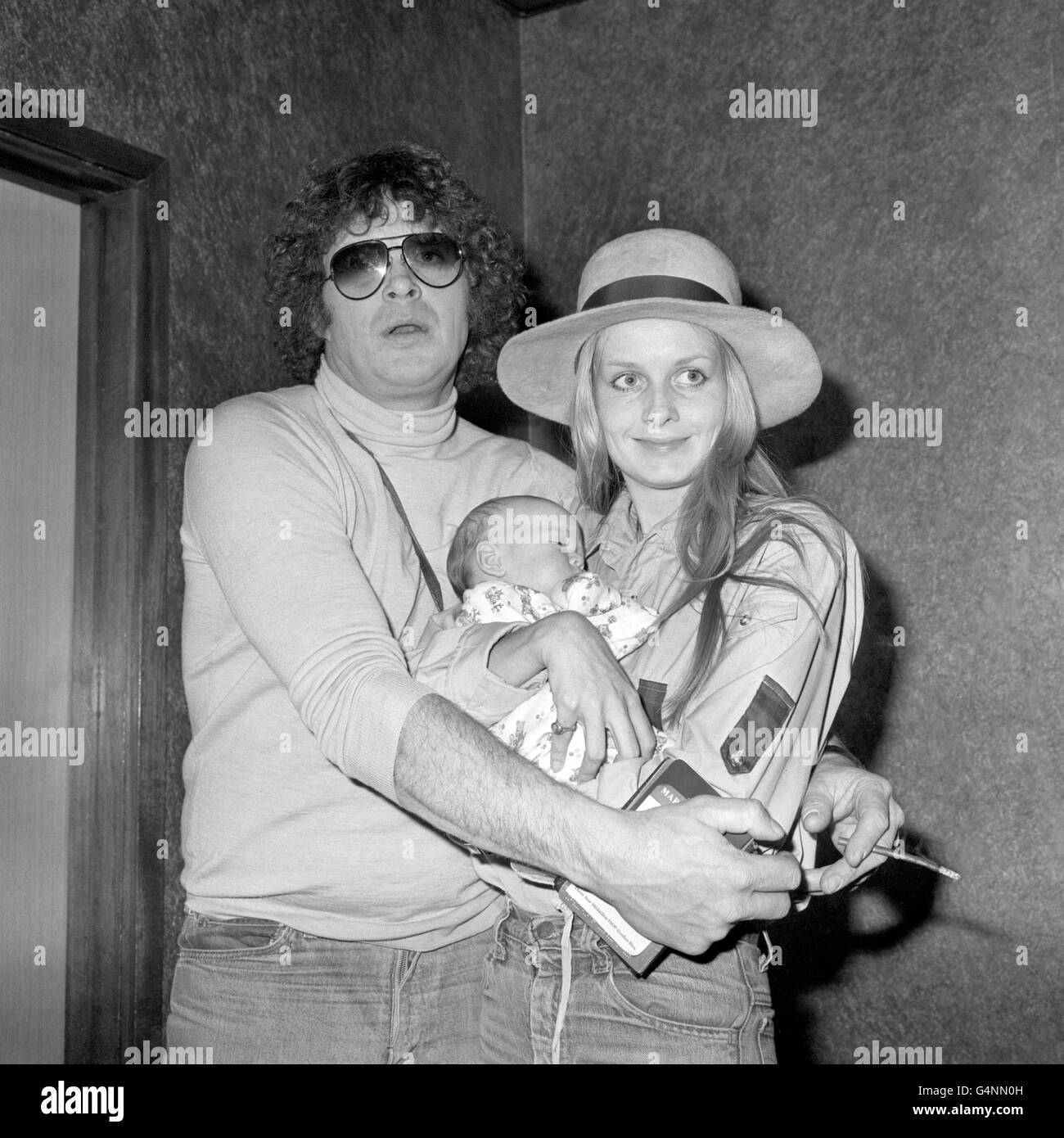 Twiggy model hi-res stock photography and images - Alamy