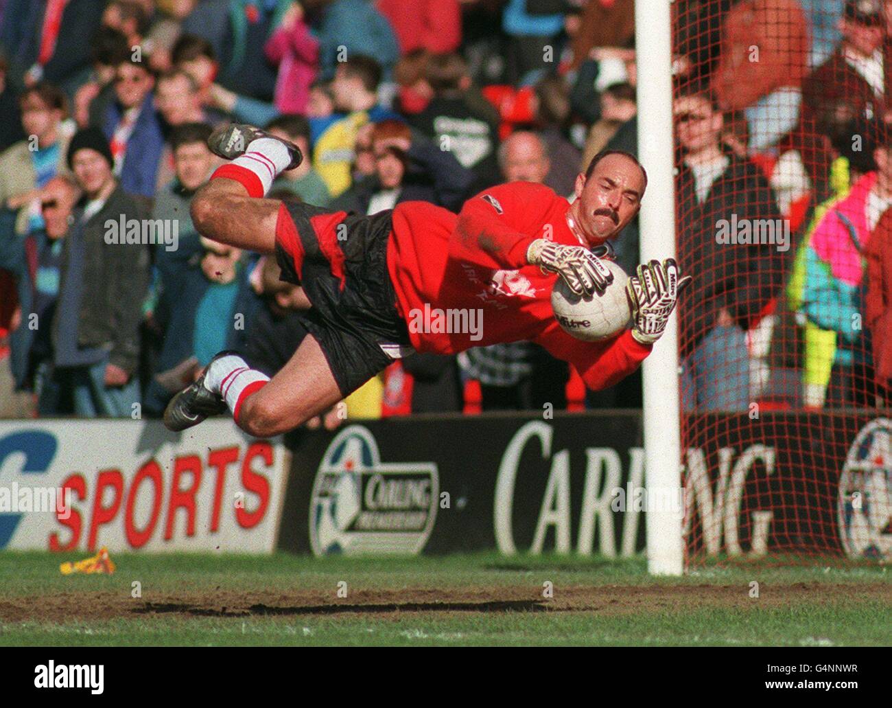 Bruce grobbelaar hi-res stock photography and images - Alamy