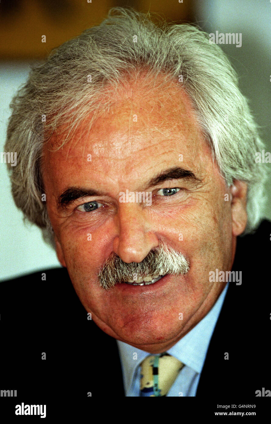 Bbc sports anchorman des lynam news conference in london hi-res stock ...