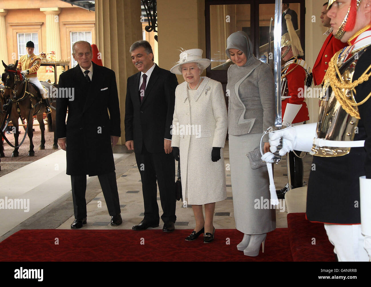 Queen elizabeth ii and hayrunnisa gul hi-res stock photography and ...