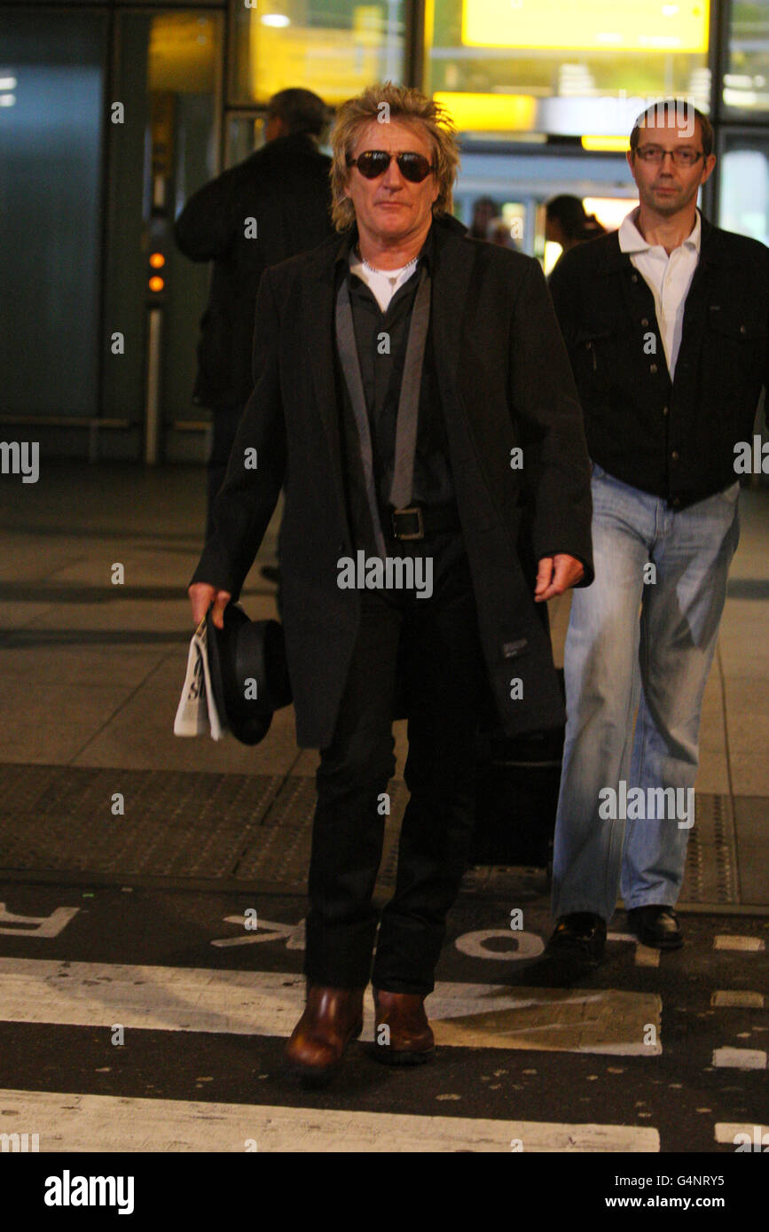 Rod Stewart sighting - Heathrow Airport Stock Photo - Alamy
