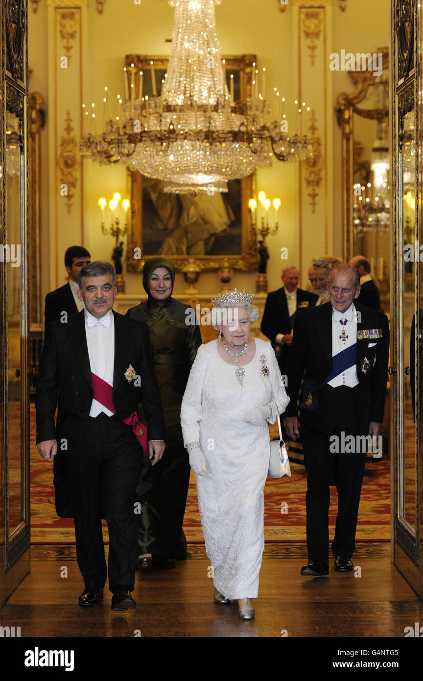 Queen Elizabeth Ii And Hayrunnisa Gul High Resolution Stock Photography ...