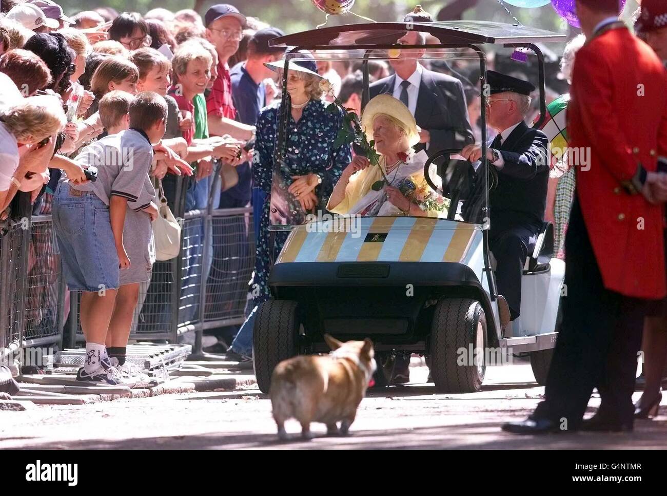 Royal buggy hi-res stock photography and images - Alamy