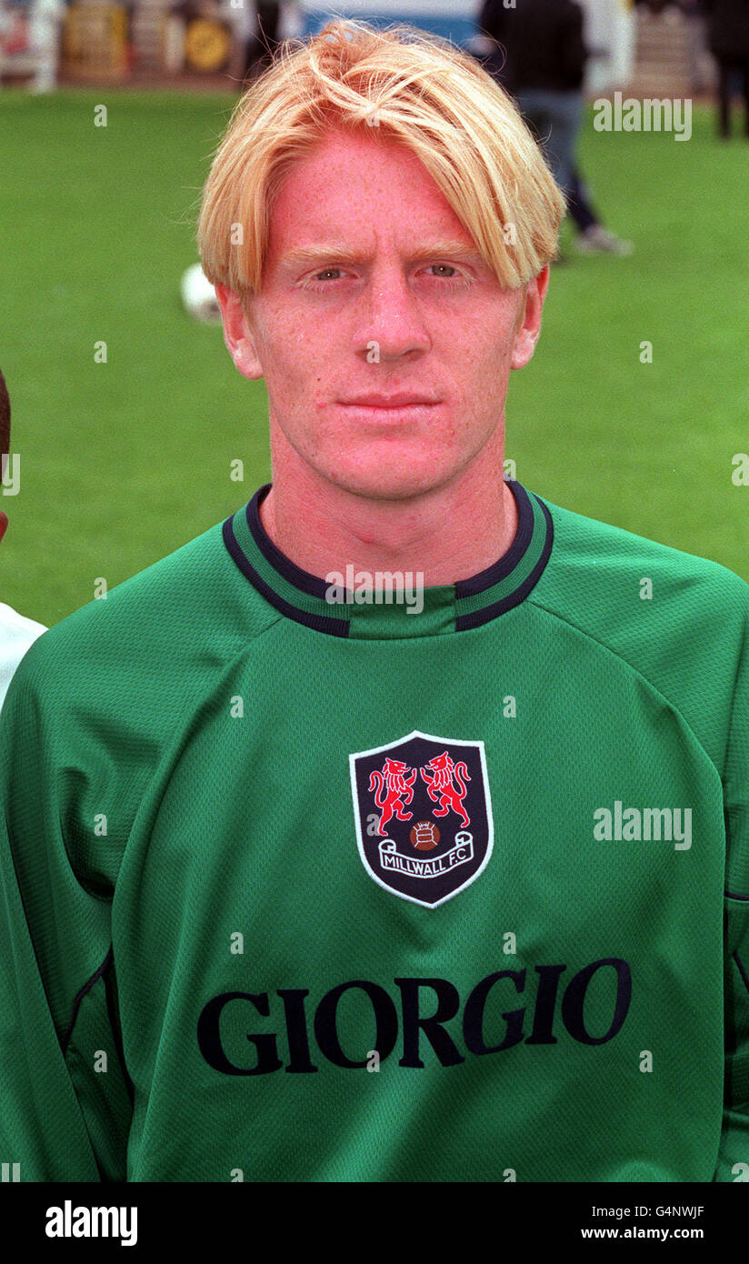 Goalkeeper richard barnard hi-res stock photography and images - Alamy