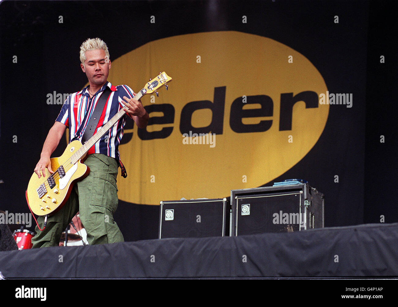 Feeder reading festival hi-res stock photography and images - Alamy