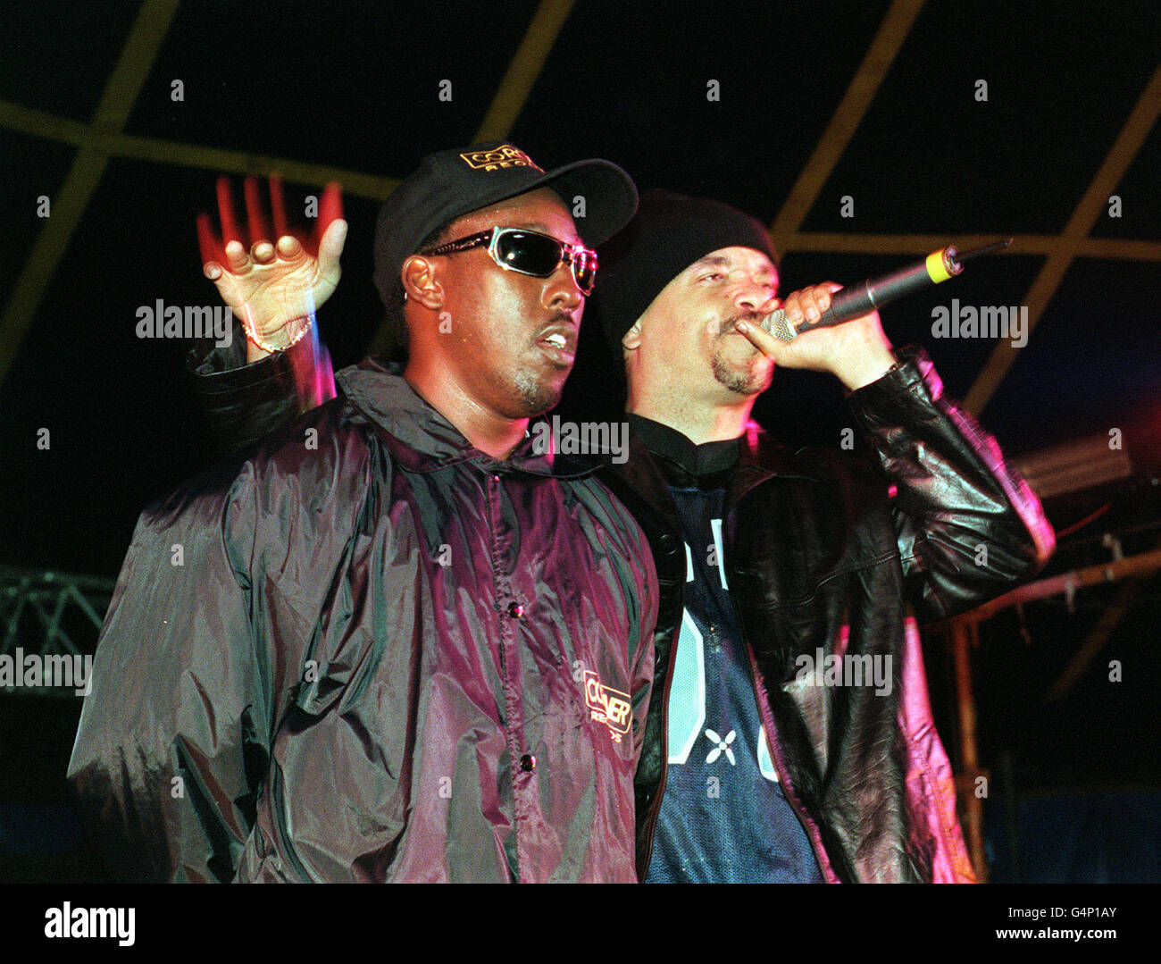 Reading ice t hi-res stock photography and images - Alamy