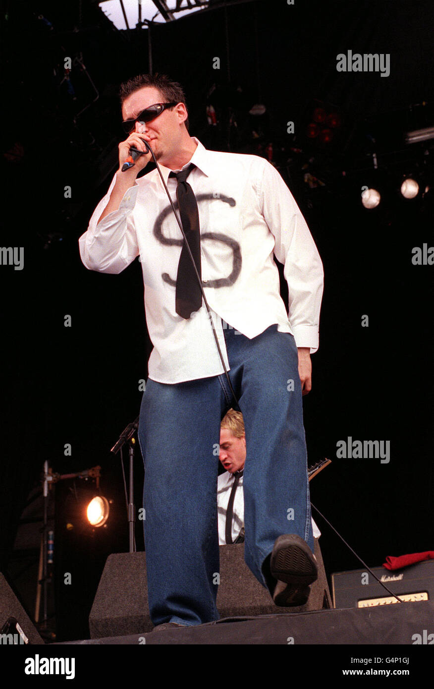 Reading pitchshifter hi-res stock photography and images - Alamy