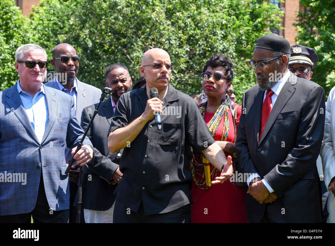 Philadelphia, Pennsylvania, USA. 18th June, 2016. State Senator VINCENT ...