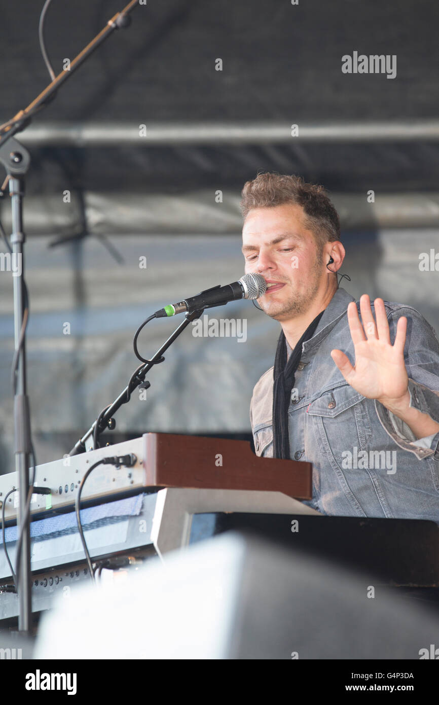Windermere, Cumbria, UK. 18th June, 2016.Charity gig the Glebe on the ...