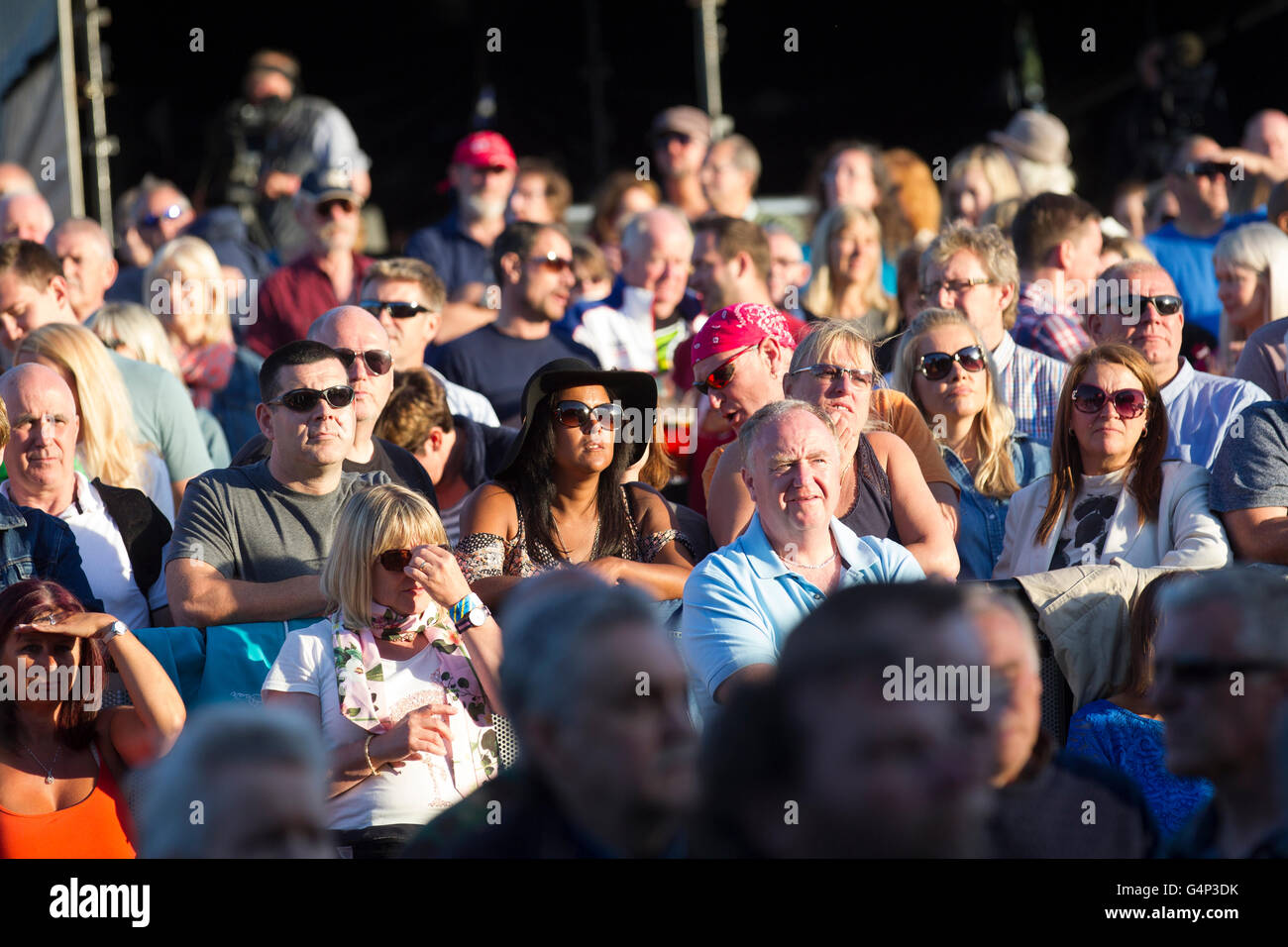 Windermere, Cumbria, UK. 18th June, 2016.Charity gig the Glebe on the ...
