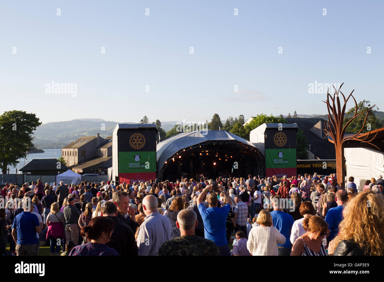 Windermere, Cumbria, UK. 18th June, 2016.Charity gig, on the Glebe on ...