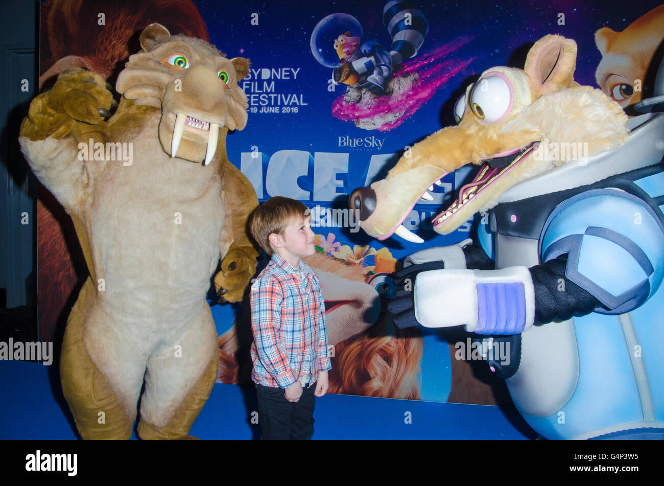 Ice age collision course hi-res stock photography and images - Alamy