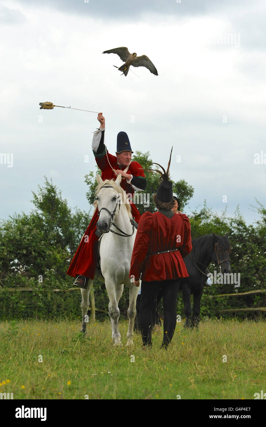 Greenwich, London, UK. 18th June, 2016. A re-enactor dressed in period ...