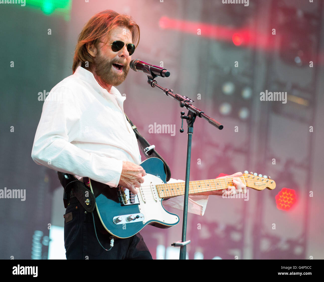 Chicago, Illinois, USA. 18th June, 2016. Country musician RONNIE DUNN ...