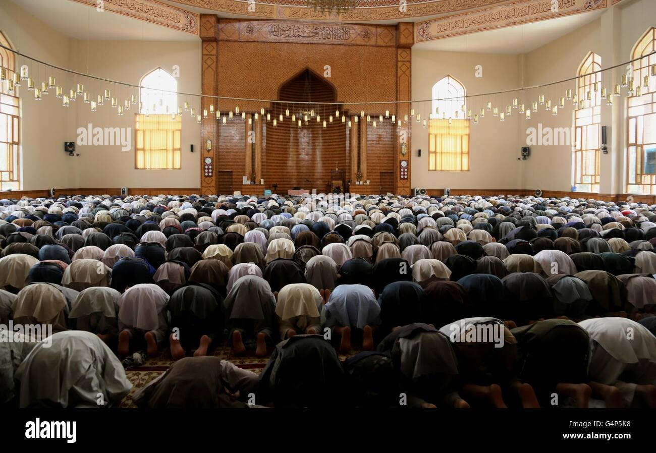 Beijing, Afghanistan. 15th June, 2016. Muslims pray at the Abdul Rahman ...
